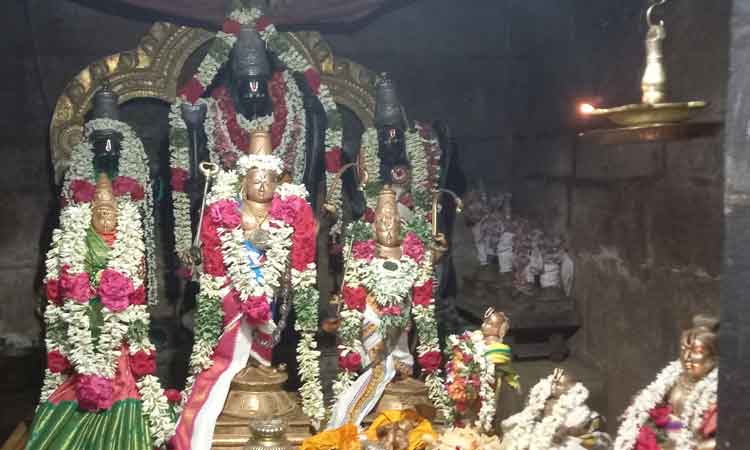 Special worship at Needamangalam Veera Anjaneyar Temple | நீடாமங்கலம் ...