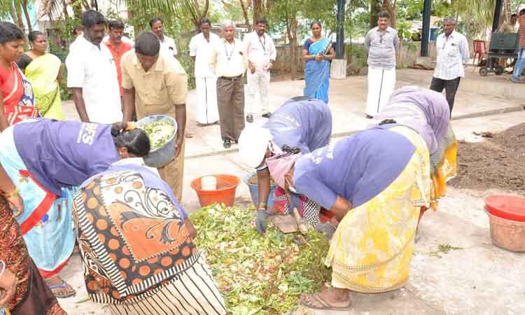 Demonstration of composting method from biodegradable waste | மக்கும் ...