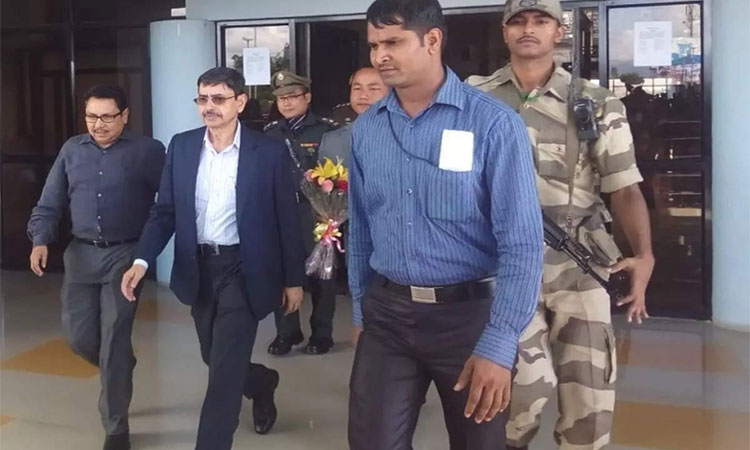 Tamil Nadu Governor RN Ravi today left Delhi for his home state of ...