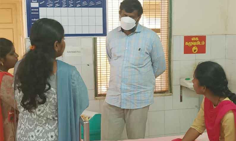 13 student-students sudden fainting | 13 மாணவ-மாணவிகள் திடீர் மயக்கம்