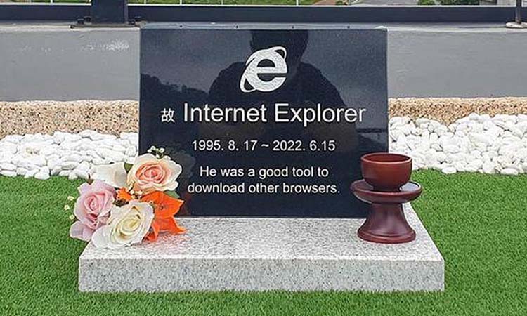 RIP Internet Explorer: software engineer's tombstone for Microsoft ...