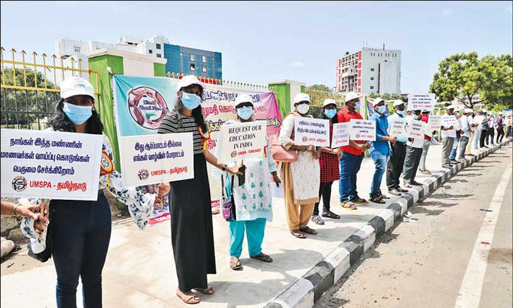 Human chain rally of Ukrainian medical students demanding action to ...