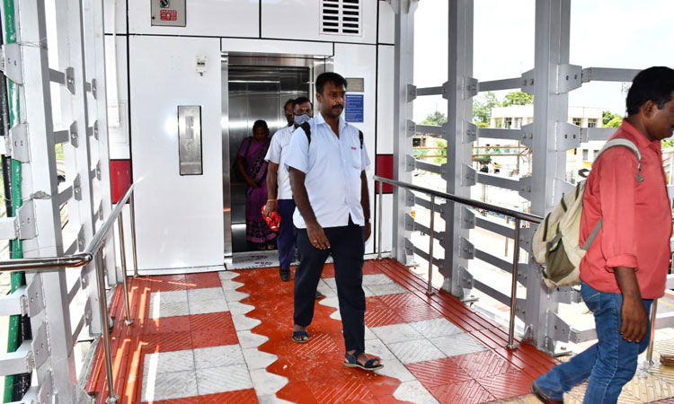 2 new lifts set up at Chennai Basin Bridge Railway Station | சென்னை ...