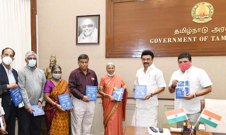 The Chief Minister released a book written by late Dr. M. Ananthakrishnan | மறைந்த முனைவர் எம் ...