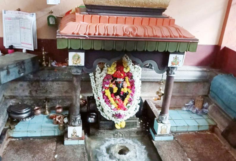 This 1000-Year-Old Kamandala Ganapathi Temple Located In Koppa Of ...