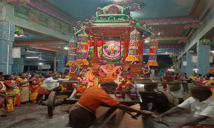 Mutharamman Ratha Vethi Ula | முத்தாரம்மன் ரத வீதி உலா