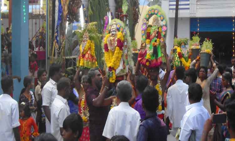 Mulaipari procession at the temple offering ceremony | கோவில் கொடை ...