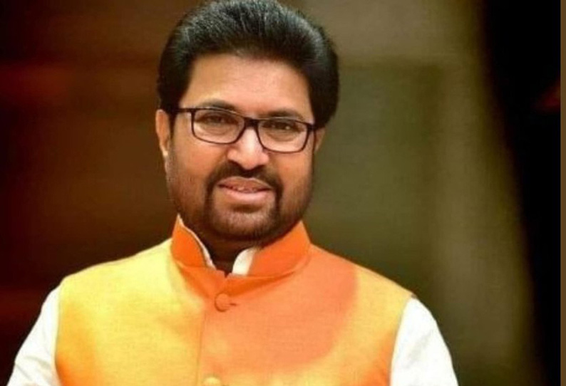 Former minister joins the team Shinde | ஷிண்டே அணிக்கு தாவிய முன்னாள் ...