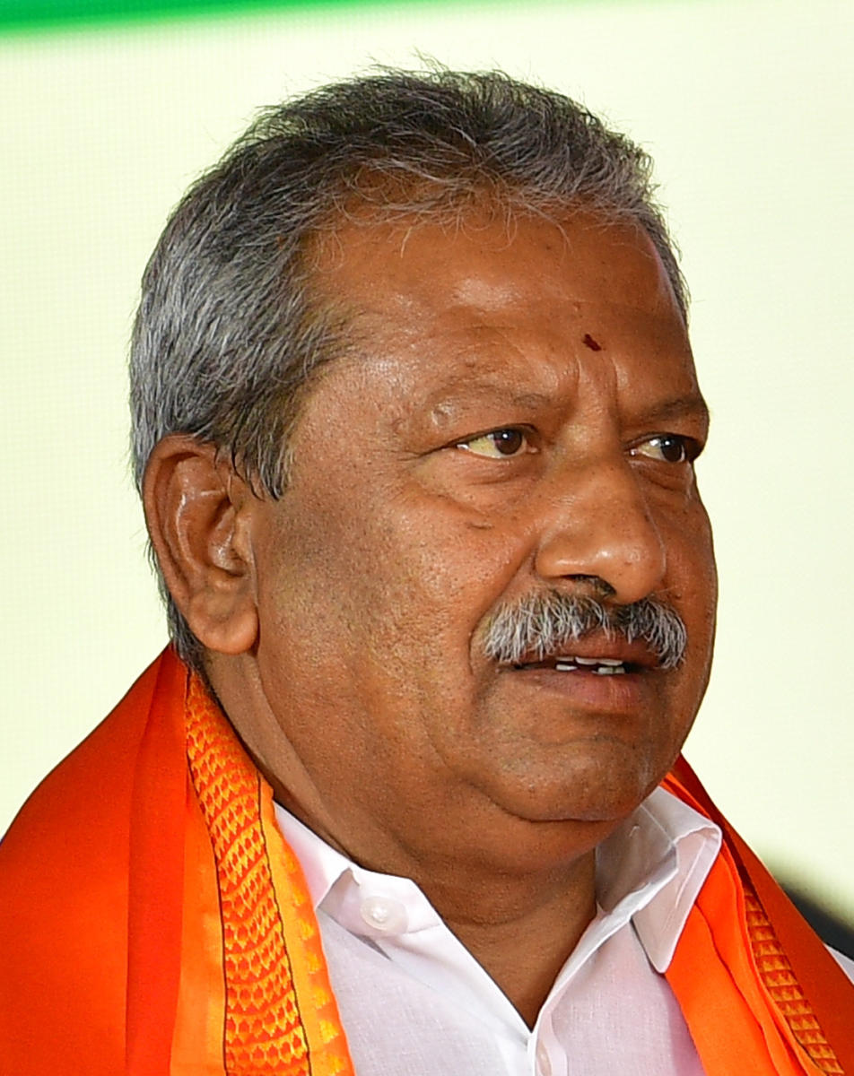 Amruta Ganga drinking water projects should be completed soon: Minister ...