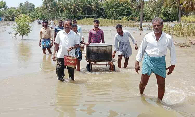 Kollidam river floods again | கொள்ளிடம் ஆற்றில் மீண்டும் வெள்ளப்பெருக்கு