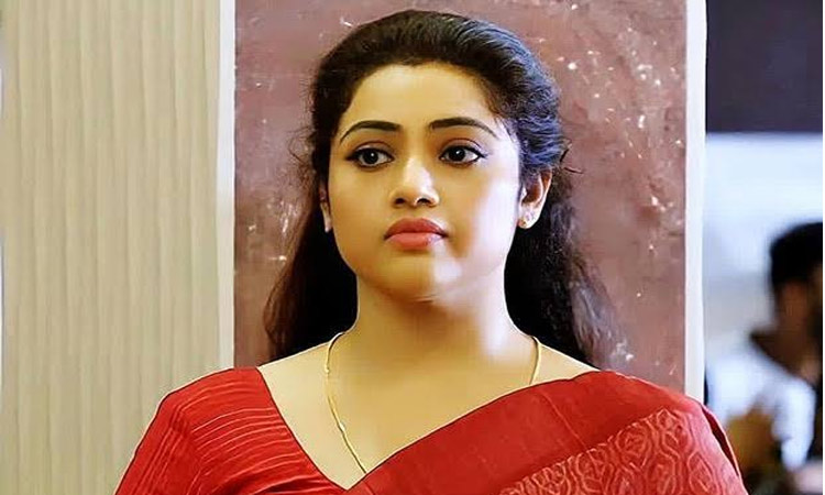 Actress Meena donates organs | நடிகை மீனா உடல் உறுப்பு தானம் ...