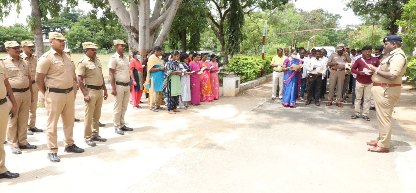 pledge | நல்லிணக்க நாள் உறுதிமொழி ஏற்பு