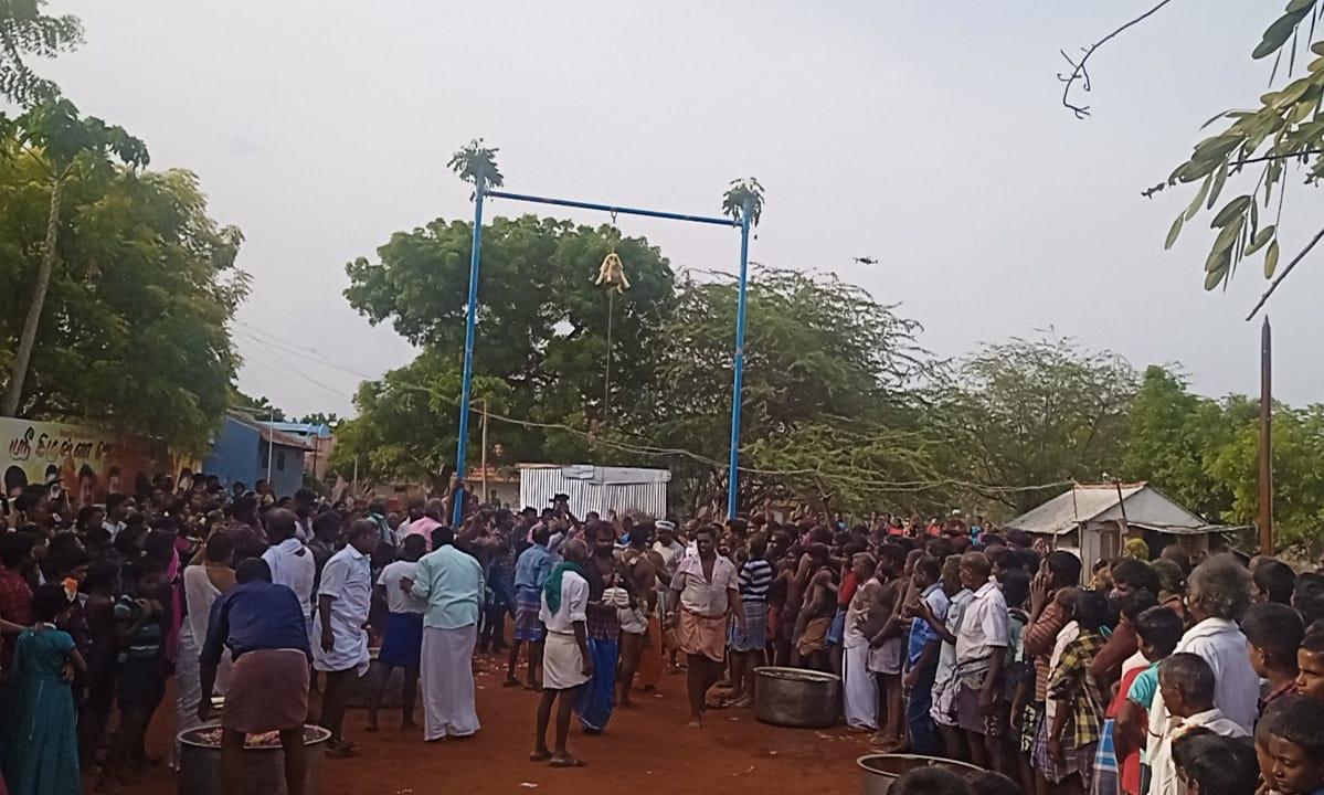 Uriyadi Utsavam in Sayalkudi area | சாயல்குடி பகுதியில் உறியடி உற்சவம்