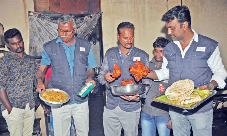 At Hotel, Bakeries in Erode Food Safety Department officials surprise ...