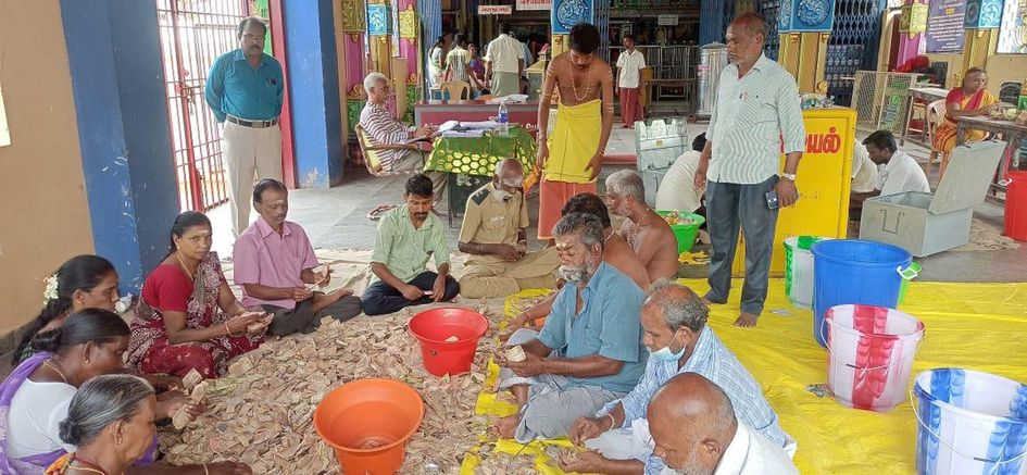 undiyal collection | மகா மாரியம்மன் கோவிலில் ரூ.18¾ லட்சம் உண்டியல் ...