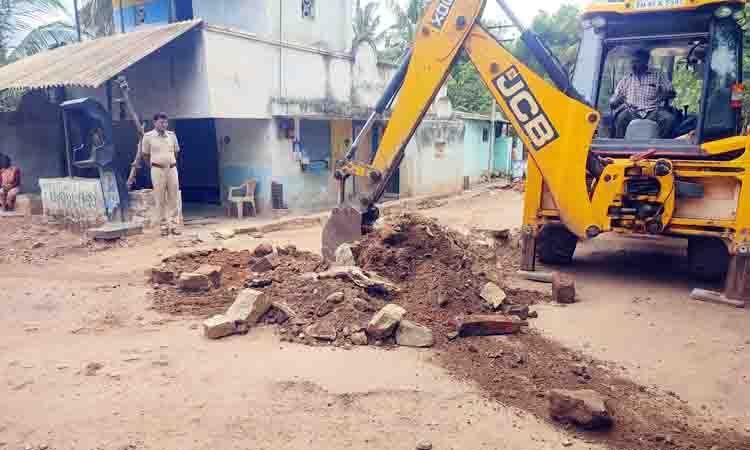 Removal of encroachment | ஆக்கிரமிப்பு அகற்றம்