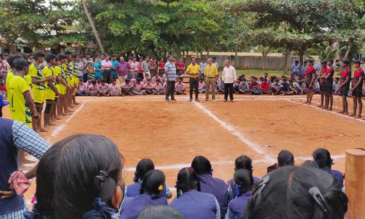 Sports competition between schools | குளச்சலில் பள்ளிகளுக்கிடையே ...