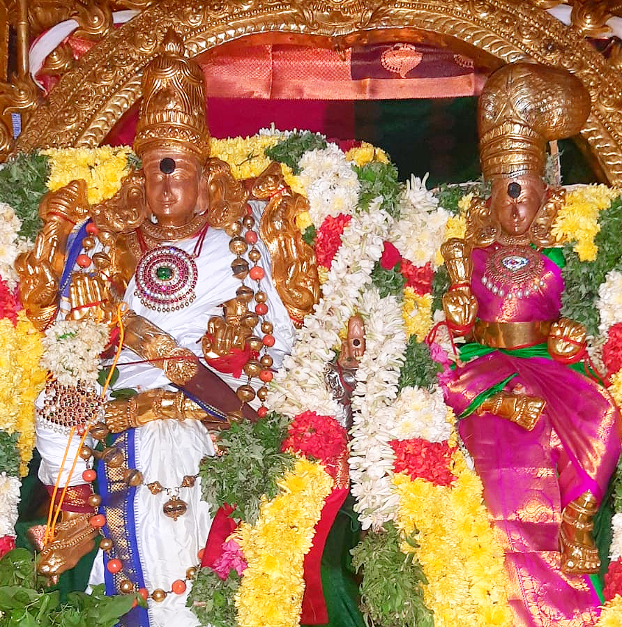 thiruvila | ஆவணி திருவிழாவில் மாணிக்கம் விற்ற லீலை அலங்காரத்தில் ...