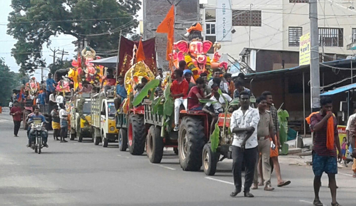 Ganesh idols procession in Dindigul district | திண்டுக்கல் மாவட்டத்தில் ...