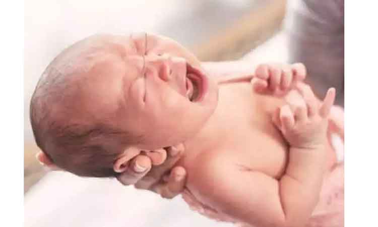 A girl child was born to a class 9 student | 9-ம் வகுப்பு மாணவிக்கு ...