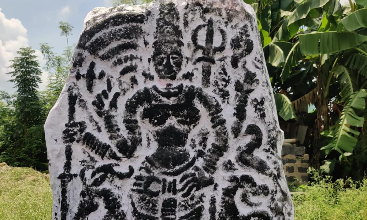 Discovery of Pallavar period Kooravai sculpture | பல்லவர் கால கொற்றவை ...