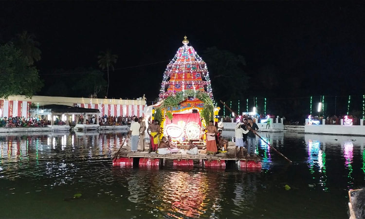 Kadayam Nitya Kalyani Ambal Temple festival | மகாகவி பாரதி அமர்ந்து ...