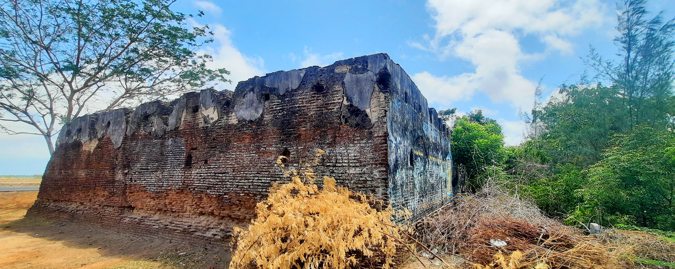 saththiram | சேதம் அடைந்து கிடக்கும் சேதுபதி மன்னர் கால சத்திரம்