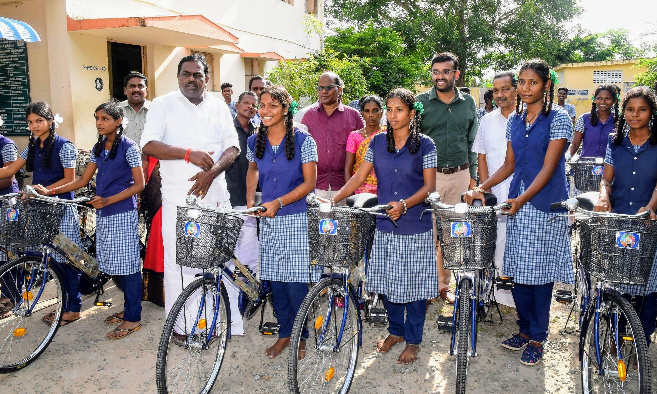 Students in developing the country Role is important | நாடு வளர்ச்சி ...