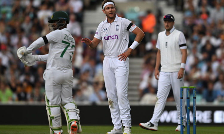 England player Stuart Broad sets a new record in Test cricket ...