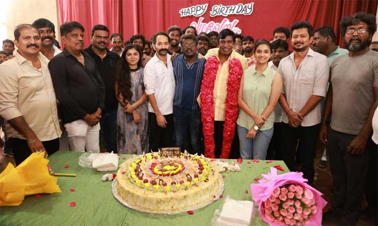 Actor Vadivelu celebrated his birthday with the crew of Mamannan ...