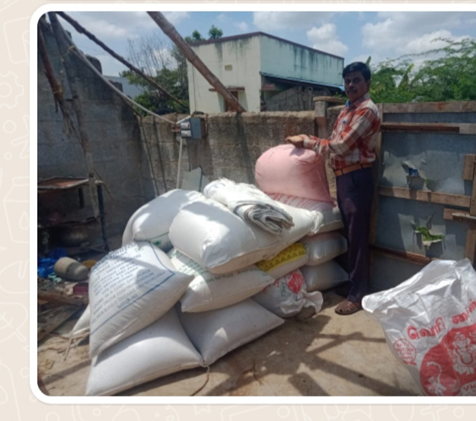 13 bags of ration rice seized | பாழடைந்த வீட்டில் 13 மூட்டை ரேஷன் அரிசி ...