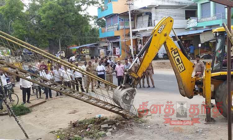 Removal of encroachment at KV Kuppam | கே.வி.குப்பத்தில் ஆக்கிரமிப்பு ...