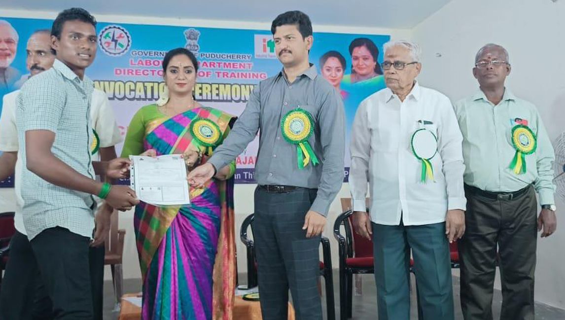 ITI Graduation to students | ஐ.டி.ஐ. மாணவர்களுக்கு பட்டமளிப்பு