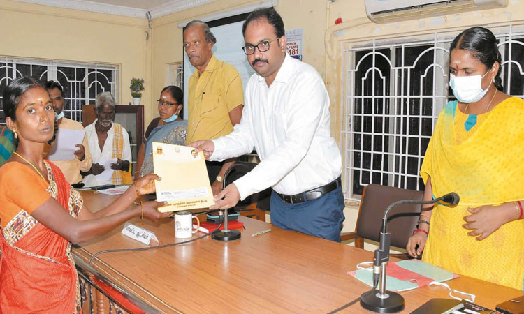 Public grievance redressal meeting in Tiruvallur; Thiruvallur District ...