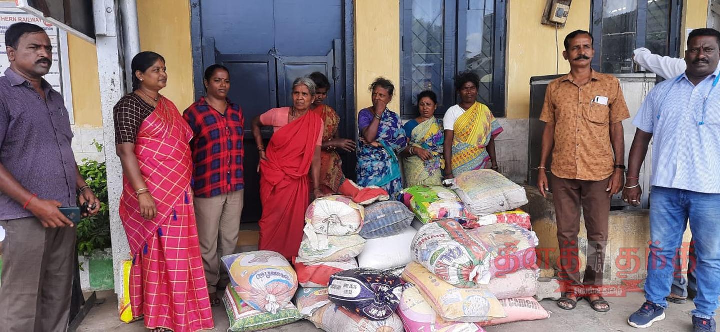 500 kg of ration rice tried to be smuggled by train seized | ரெயிலில் ...