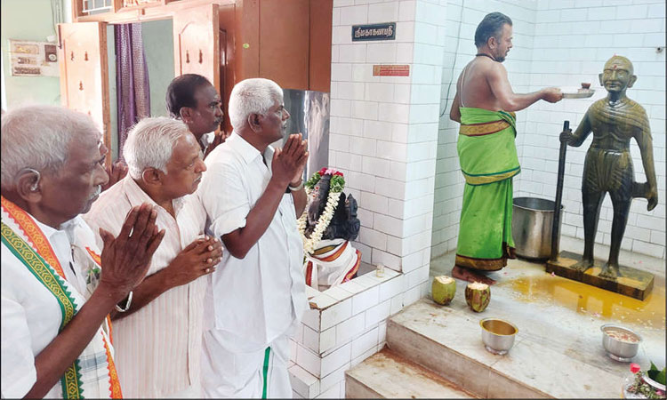 Special Worship at Gandhi Temple: Participation by Kumari Ananthan ...