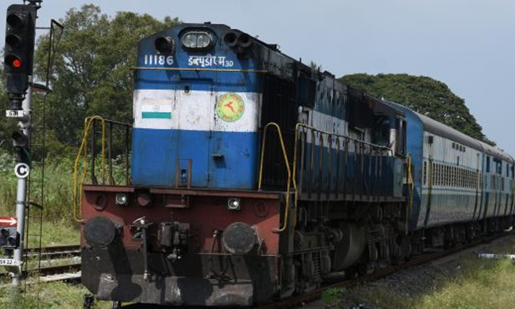 Test run of high speed rail service between Chennai-Kudoor - 143 km. It ...