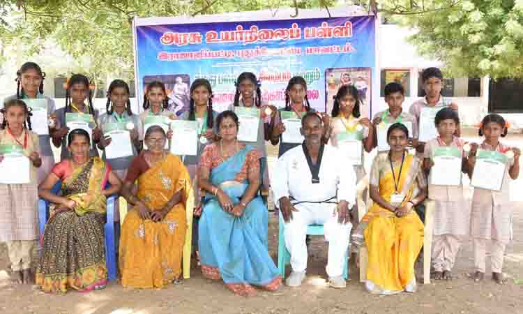 Rajalipatti Government School girls won gold and achieved a record ...
