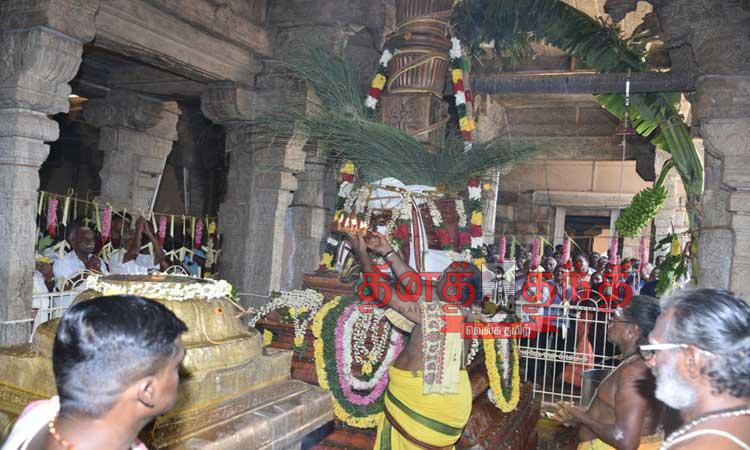Gandashashti Festival Flag Hoisting at Valliyur Murugan Temple ...