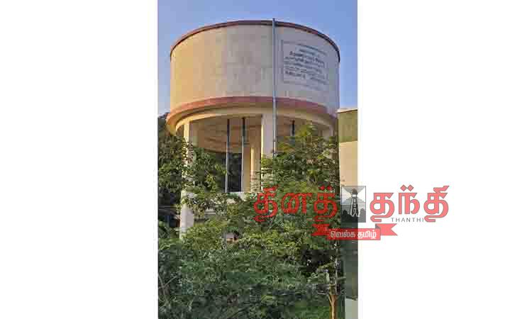An overhead cistern that is a showpiece | காட்சி பொருளாக இருக்கும் ...