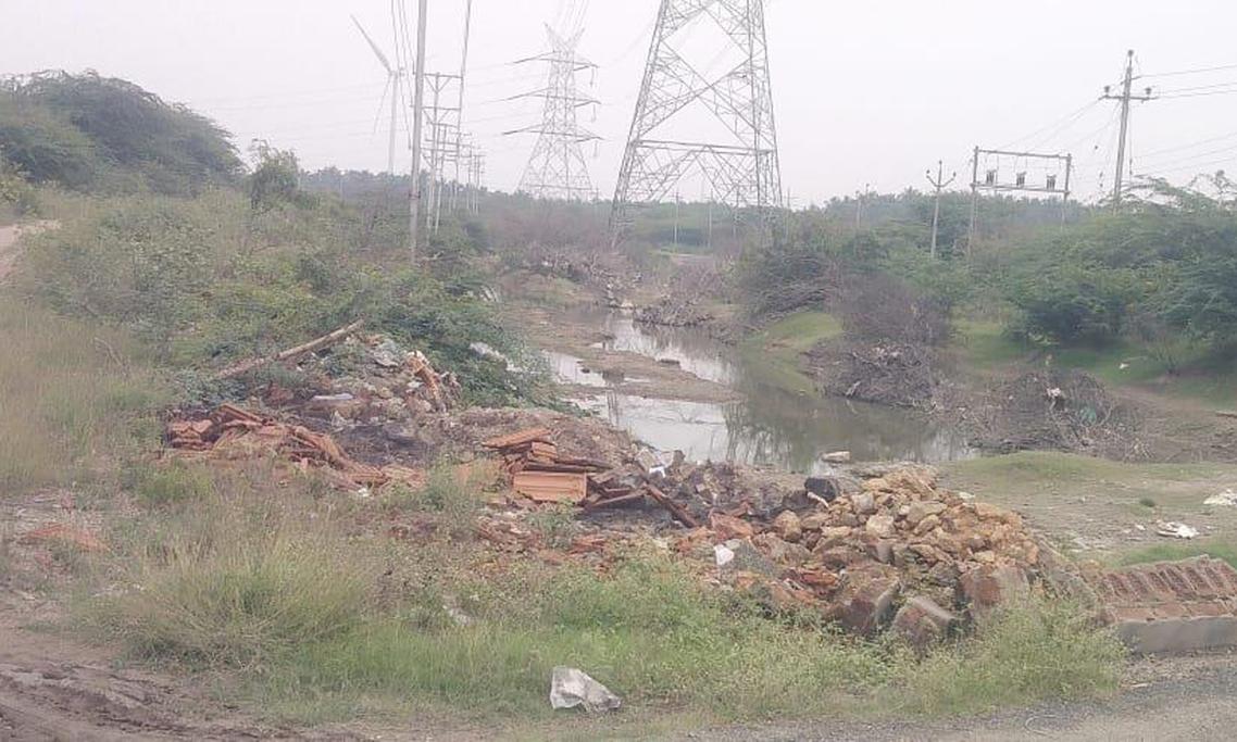 eb post | உயர்மின் கோபுரங்களை மாற்றுப்பாதையில் கொண்டு செல்ல பொதுமக்கள் ...