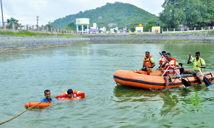 Disaster recovery exercise by fire department in Tiruthani ...