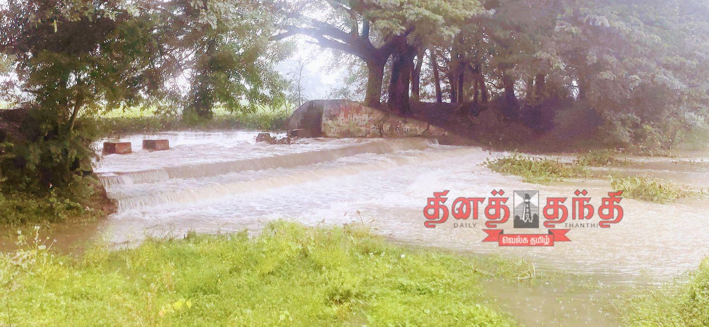 17 lakes are filled in Bagur region | பாகூர் பகுதியில் 17 ஏரிகள் நிரம்பின
