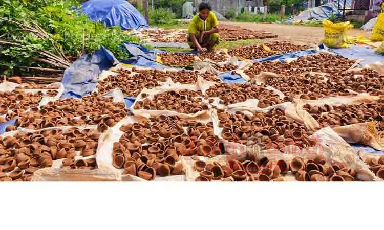Clay lamps ready for the Karthik Deepa festival | கார்த்திகை தீப ...