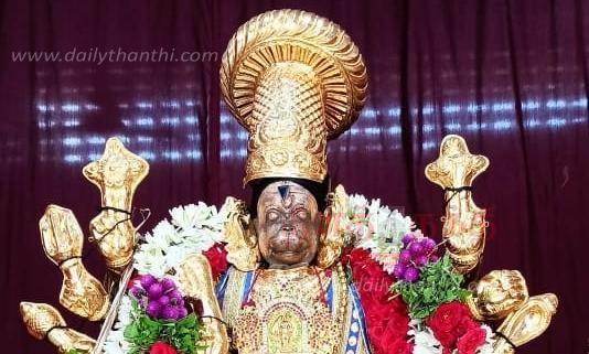 New Moon Worship at Trinetra Dasapuja Veeraanjaneya Temple | திரிநேத்ர ...