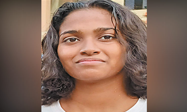 South Zone Swimming: Tamil Nadu's Deeksha wins 2 golds | தென் மண்டல ...