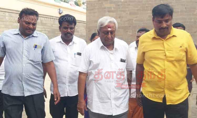 Rajinikanth brother Sami Darshanam | ரஜினிகாந்த் அண்ணன் சாமி தரிசனம்