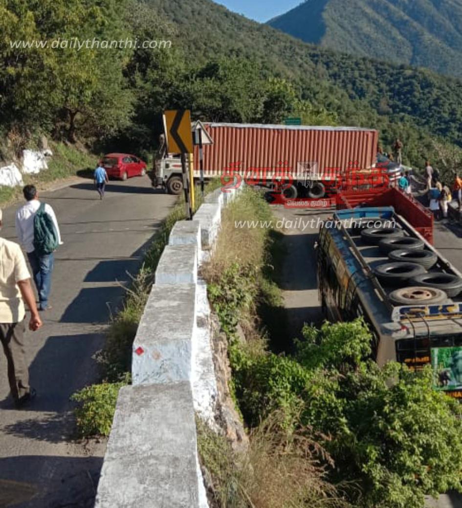 dhimbam road | திம்பம் மலைப்பாதையில் திரும்ப முடியாமல் நின்ற கன்டெய்னர் ...