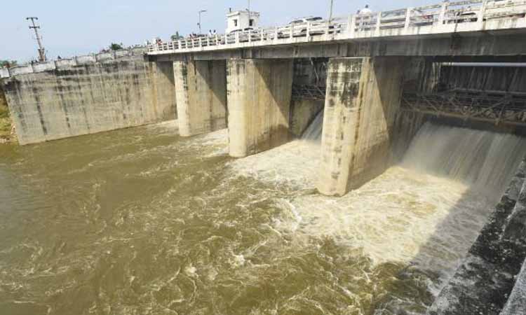 Public Works Department officials inspect Pichatur Dam to prevent flood ...