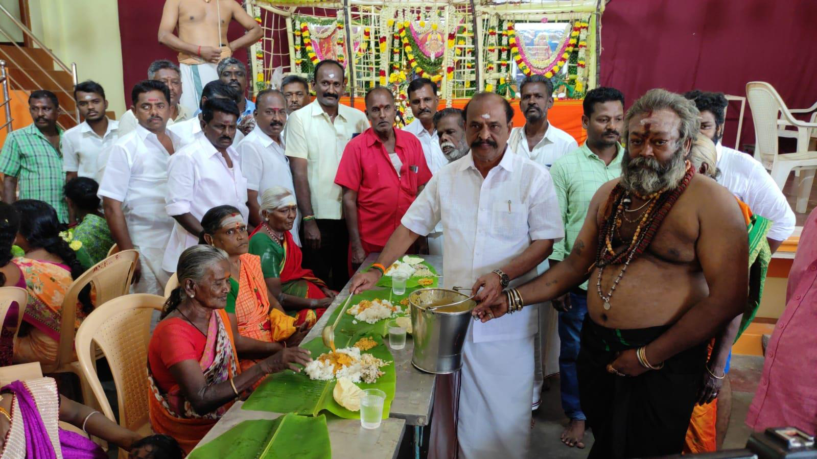 Ayyappa devotees perform joint Kanni Puja | அய்யப்பபக்தர்கள் கூட்டு ...